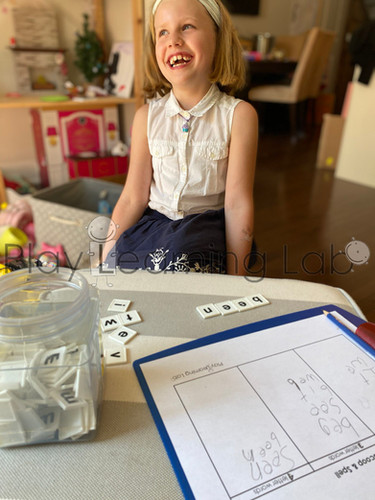 Scoop & Spell | playlearninglab