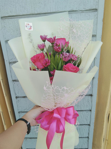 Stunning Perfect Pink Bouquet - 3 Fuchsia Pink Roses Bouquet Delivery ...