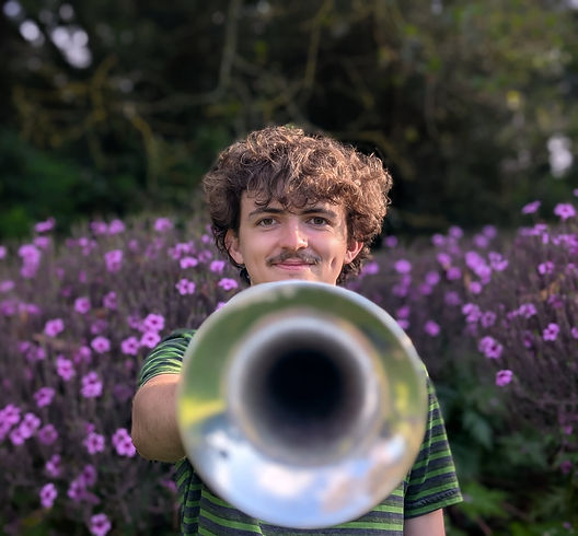 Contact | Lucas Davis