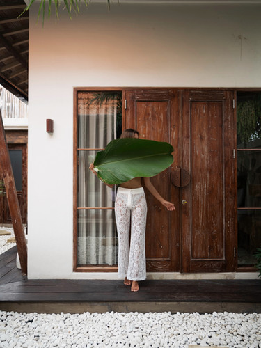 Noa Pants in White | Mirage1