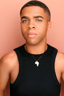 headshots & resumé | Ricky Hall