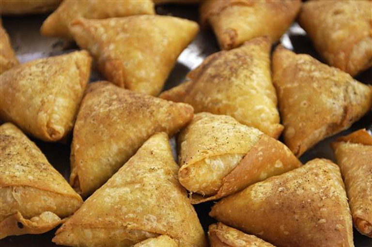 Home [www.goldensnacks.co.za]