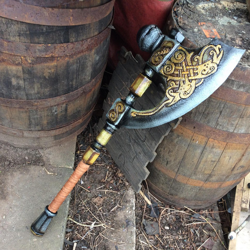 Ornate hammer glaive 36" (2) | website