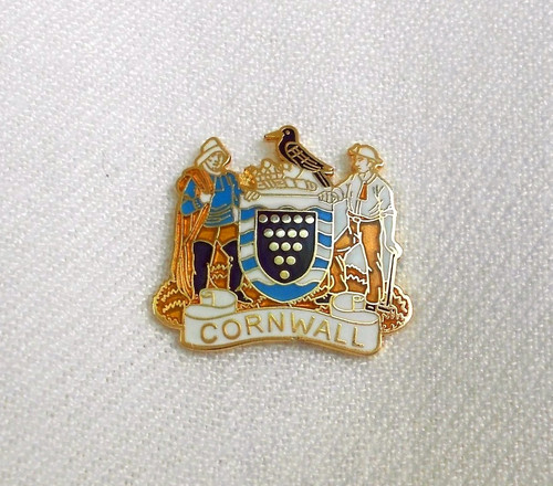 Cornish Coat of Arms Lapel Pin Badge | celticthunderoz