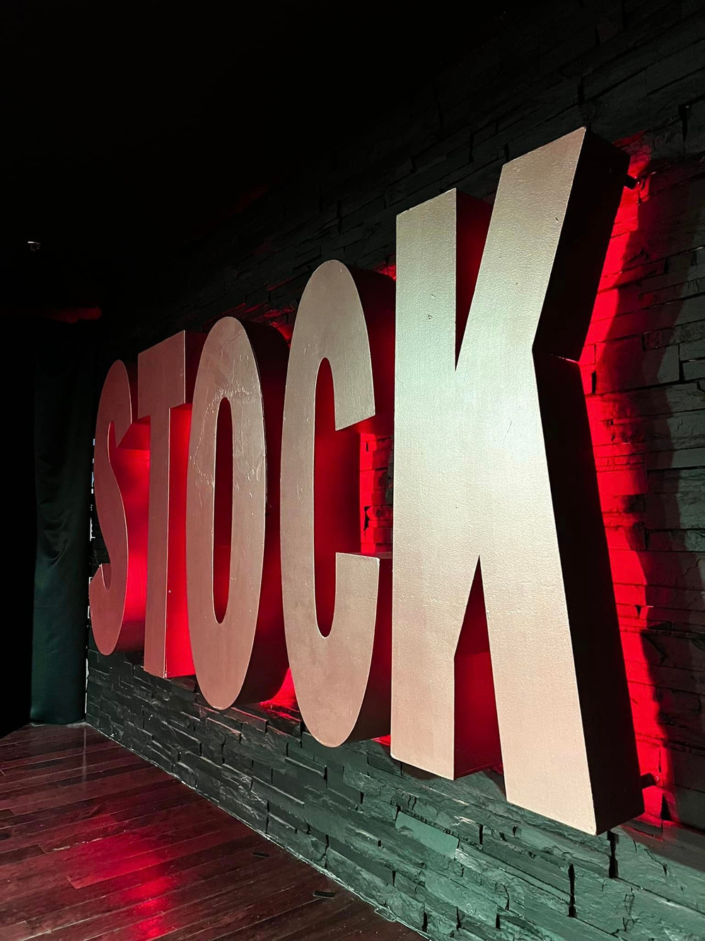 video | Stock Bar Montreal