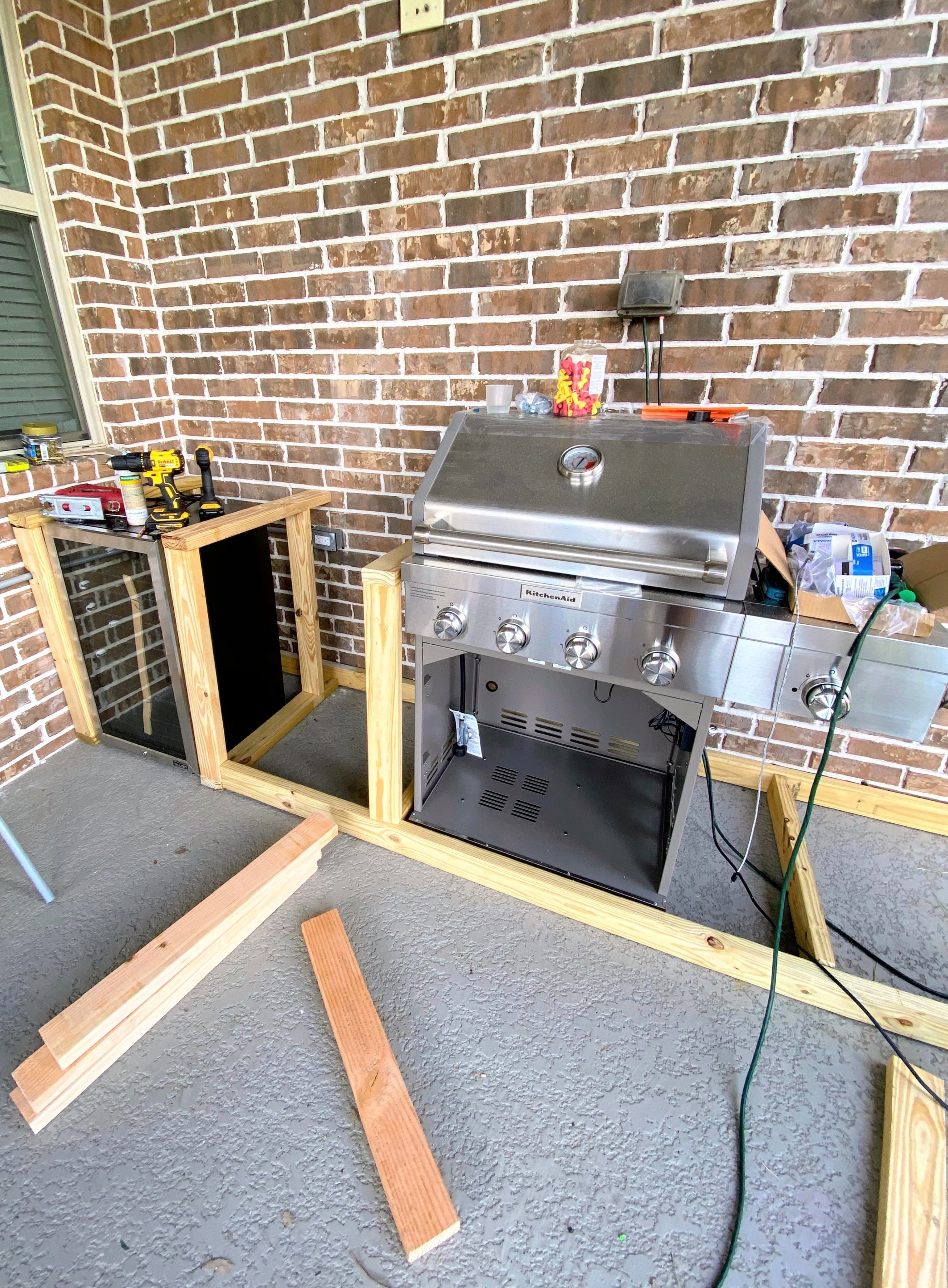 DIY Outdoor kitchen Part 1 - building the frame