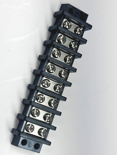 8 WAY JUNCTION BLOCK 5” | 12 Volt Specialties