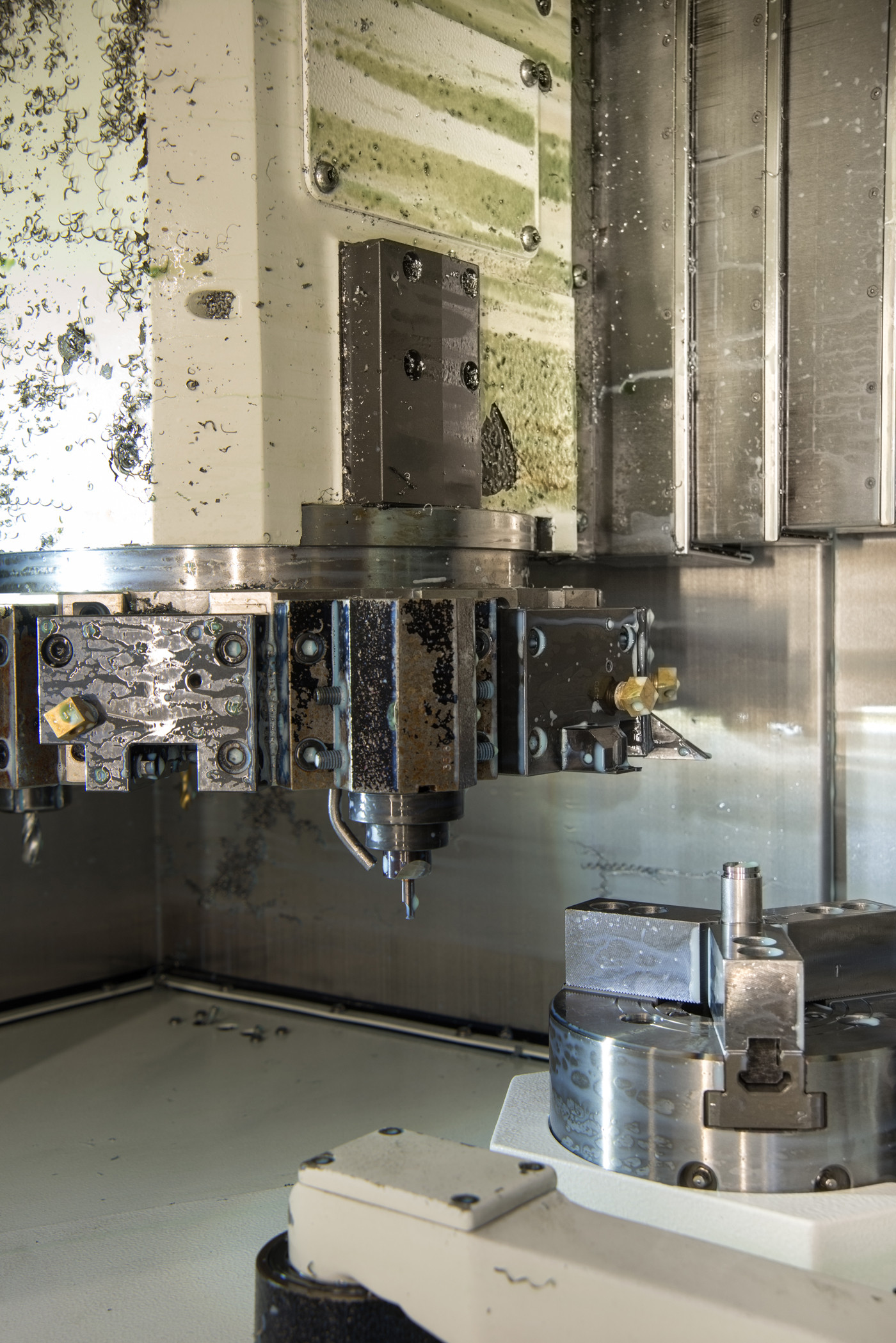 Machines | ד.ח מכניקה עדינה