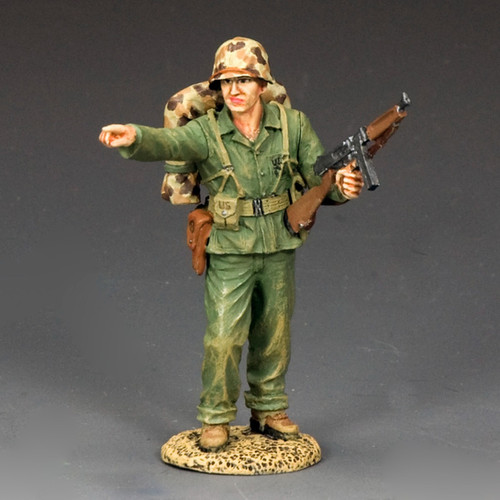 USMC071 - Pointing Marine Gunny | Toy Soldiers Club
