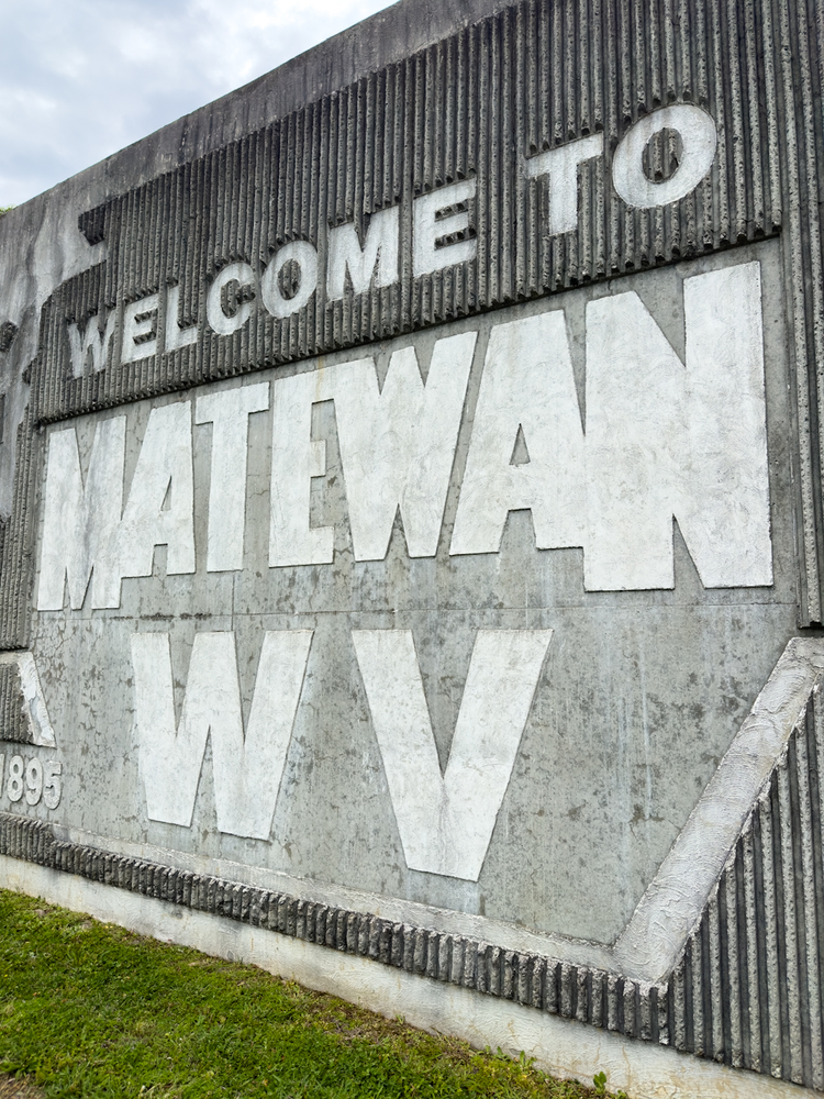 Mountain Getaways in West Virginia: A Visit to the Hatfield-McCoy ...