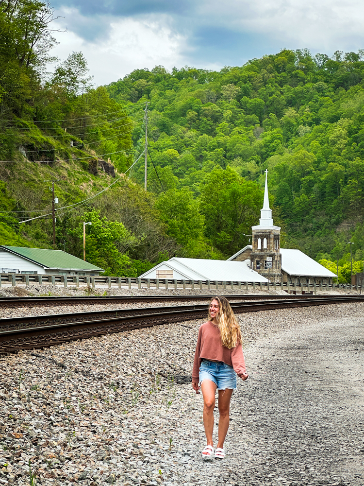 Mountain Getaways in West Virginia: A Visit to the Hatfield-McCoy ...