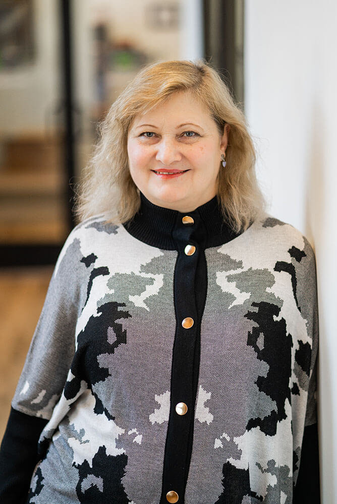 Olga Piliposyans | Practically Perfect