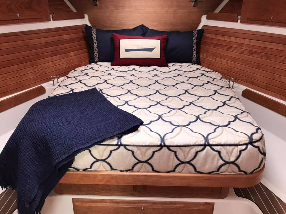 How to Create the Perfect Boat Bedding Ensemble