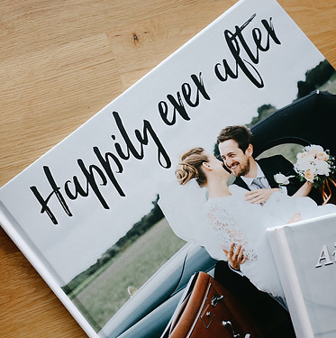 10 UNFORGETTABLE FAMILY MEMORY BOOK IDEAS