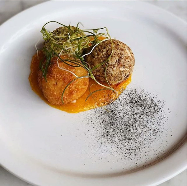 Fullscreen Page | GUS & GREY