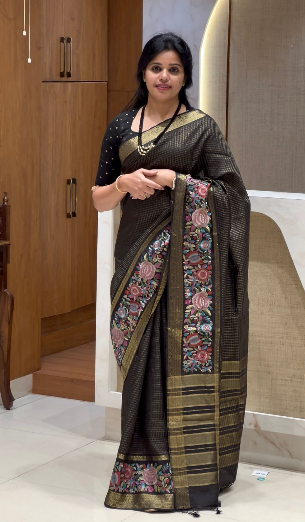HOME | Traditional Indian sarees | Suvika Studio