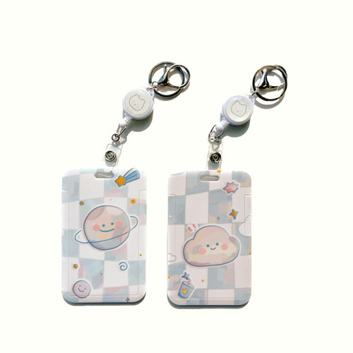 Retractable Card holder | Mint My Desk