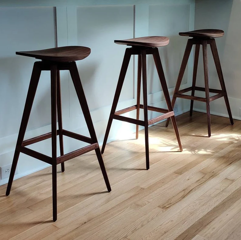 Minimalist Mid Century Modern | Swiveling Stool | NeutraKitchen