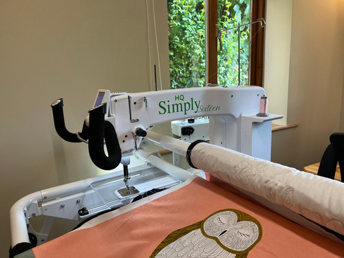 SOLD! Handi Quilter Simply 16 with Little Foot frame & Little Buddy ...