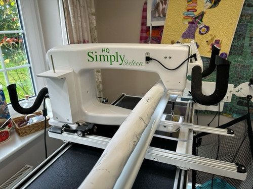 SOLD! Handi Quilter Simply 16 with 10' (or 8') Studio frame | Preloved ...