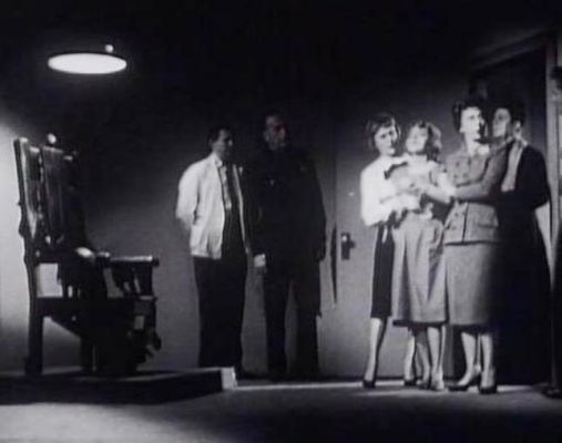 ELECTRIC CHAIR | womanexecutionfetish