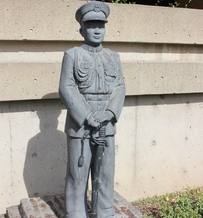 General Vang Pao Memorial Monument | CACF