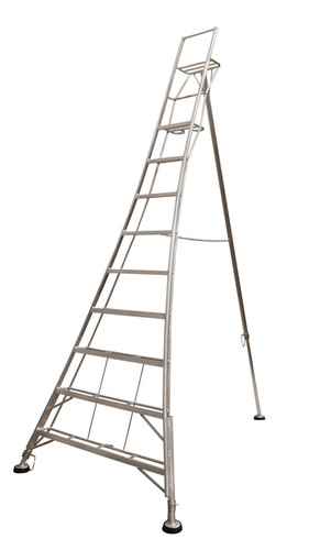 Werner Adjustable Tripod Ladder 9 Tread | Valentine Ladders | Ireland