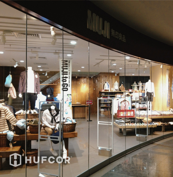 Hufcor Operable Partition and Glas Wall | TWF and Building Com