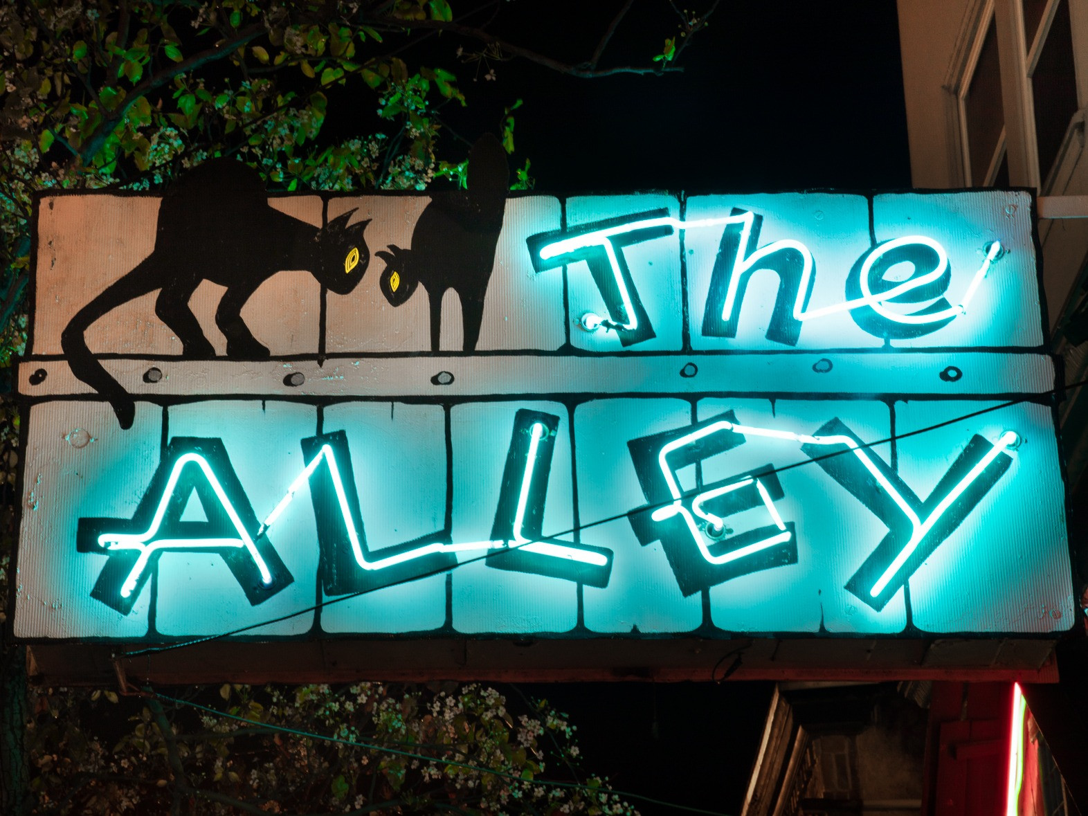Entertainment The Alley Piano Bar Restaurant entertainment-the-alley-piano-bar-restaurant