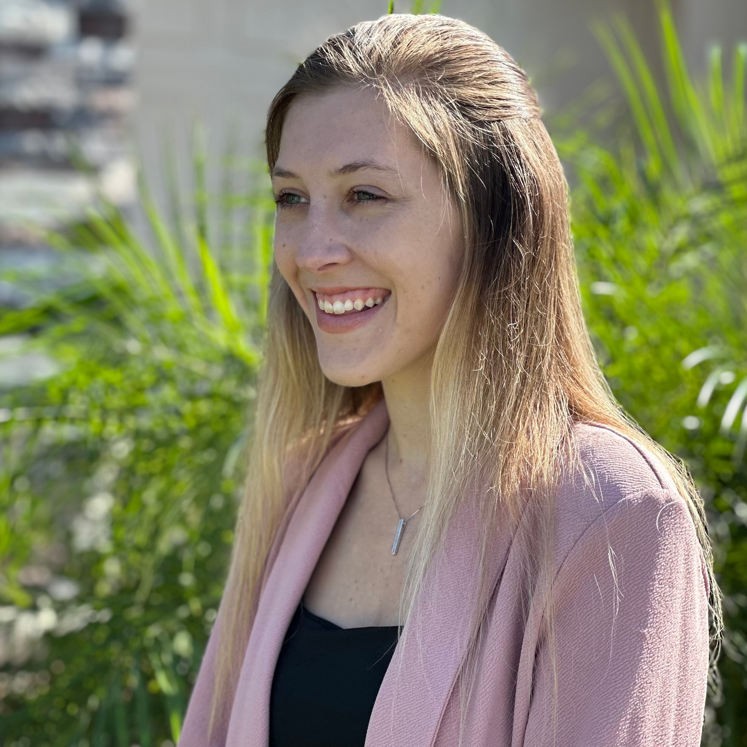 ABOUT THE AUTHOR | Chelsea Giovinco