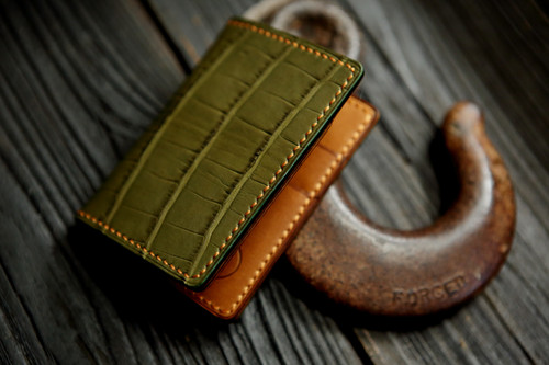 Commander Wallet In GatorTail | High Grain Designs