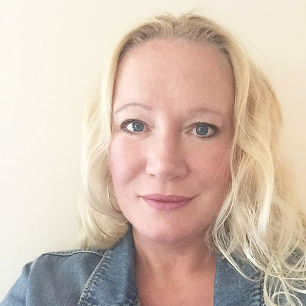 Sarah Nicholl- Full Moon Rising