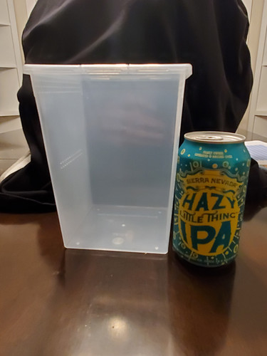 Flip Top Square Sling Container - 80 oz. | Pacific Northwest Arachnids