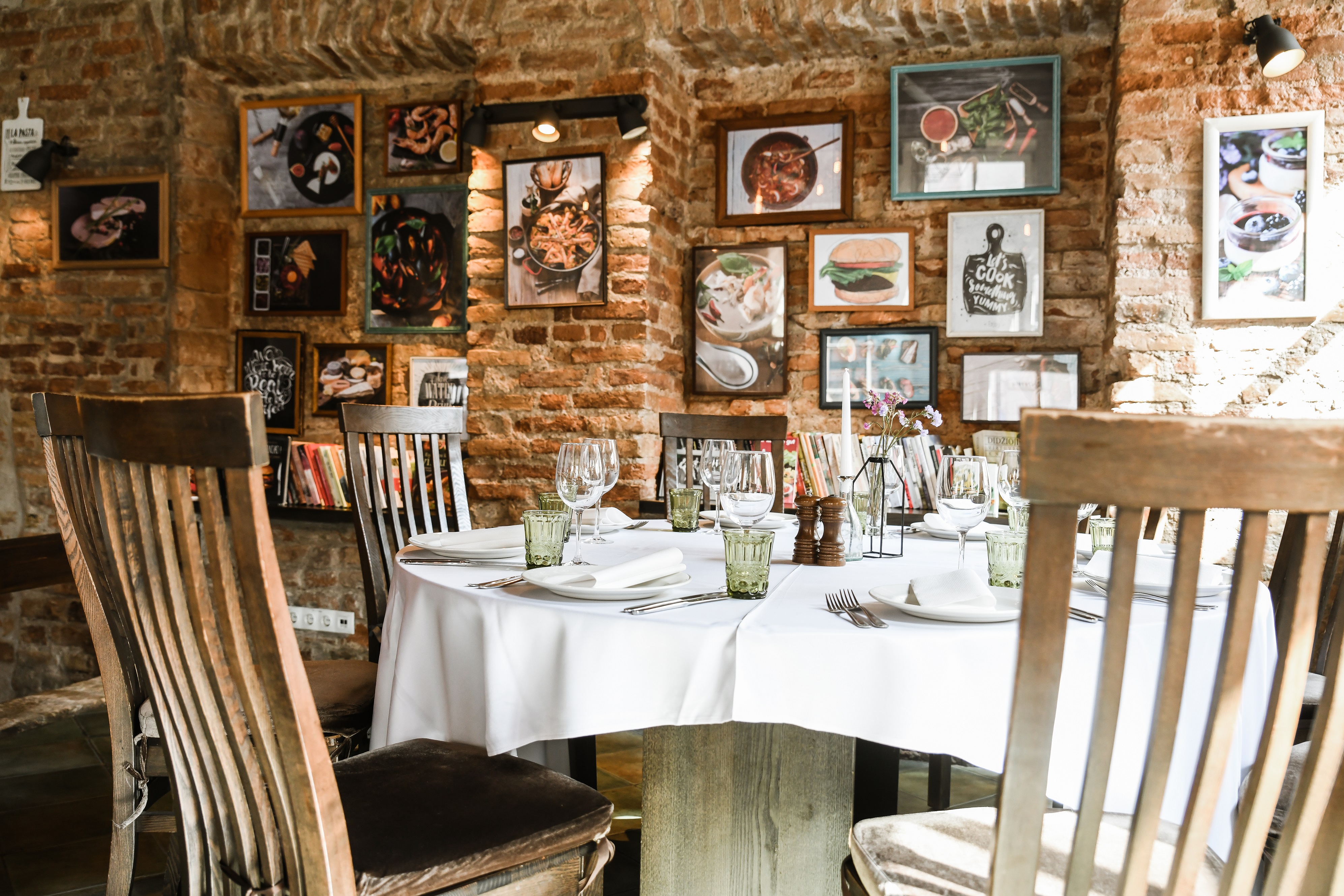 Restoranas „One for All, Užupio g. 10 Vilnius