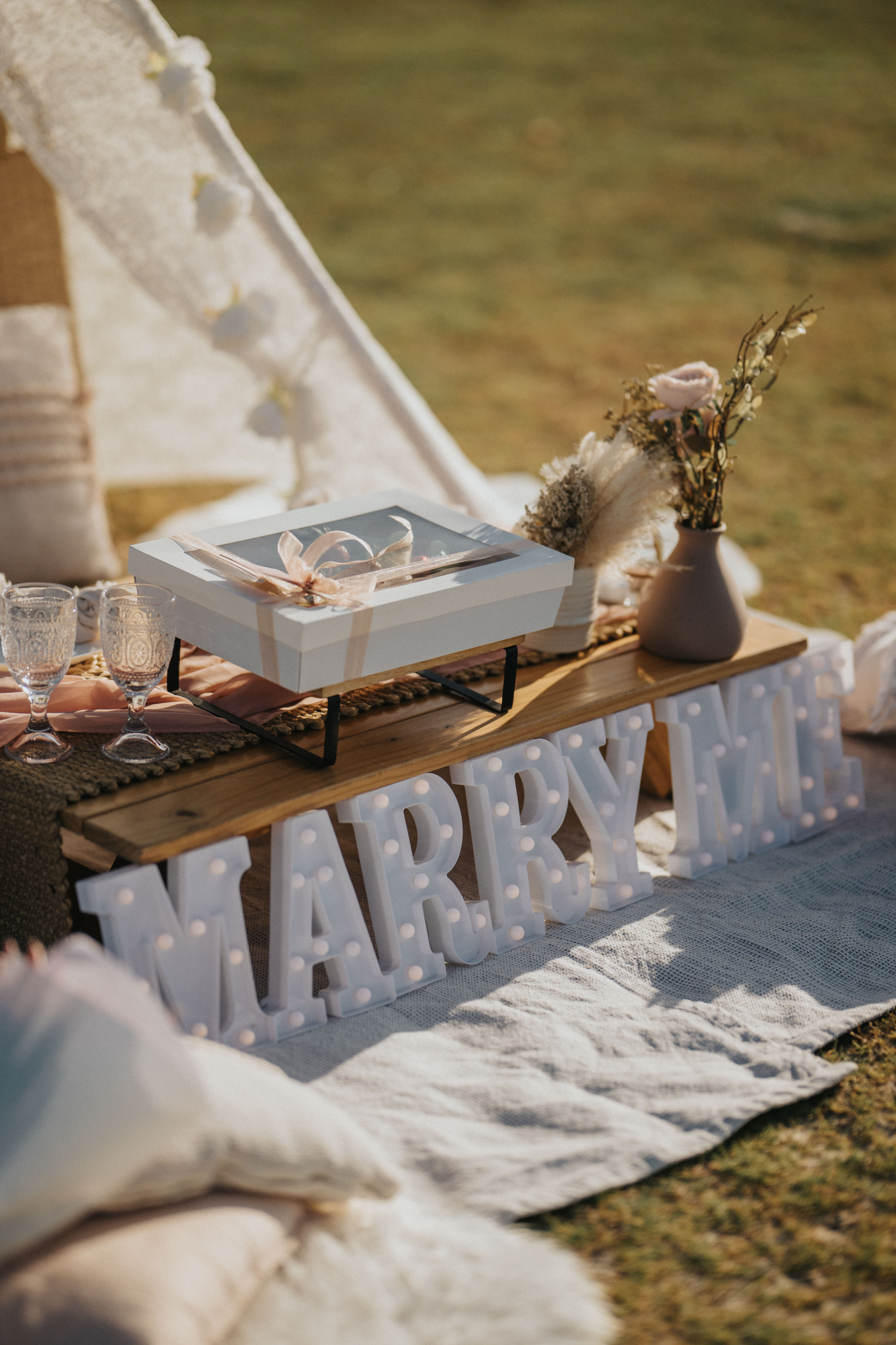 Perth's Best Romantic, Anniversary & Date Night Picnics