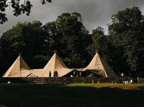 Triple Tipi | OASIS TIPIS