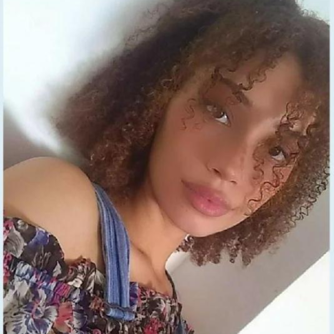 Manuela Posada | Cmudellin