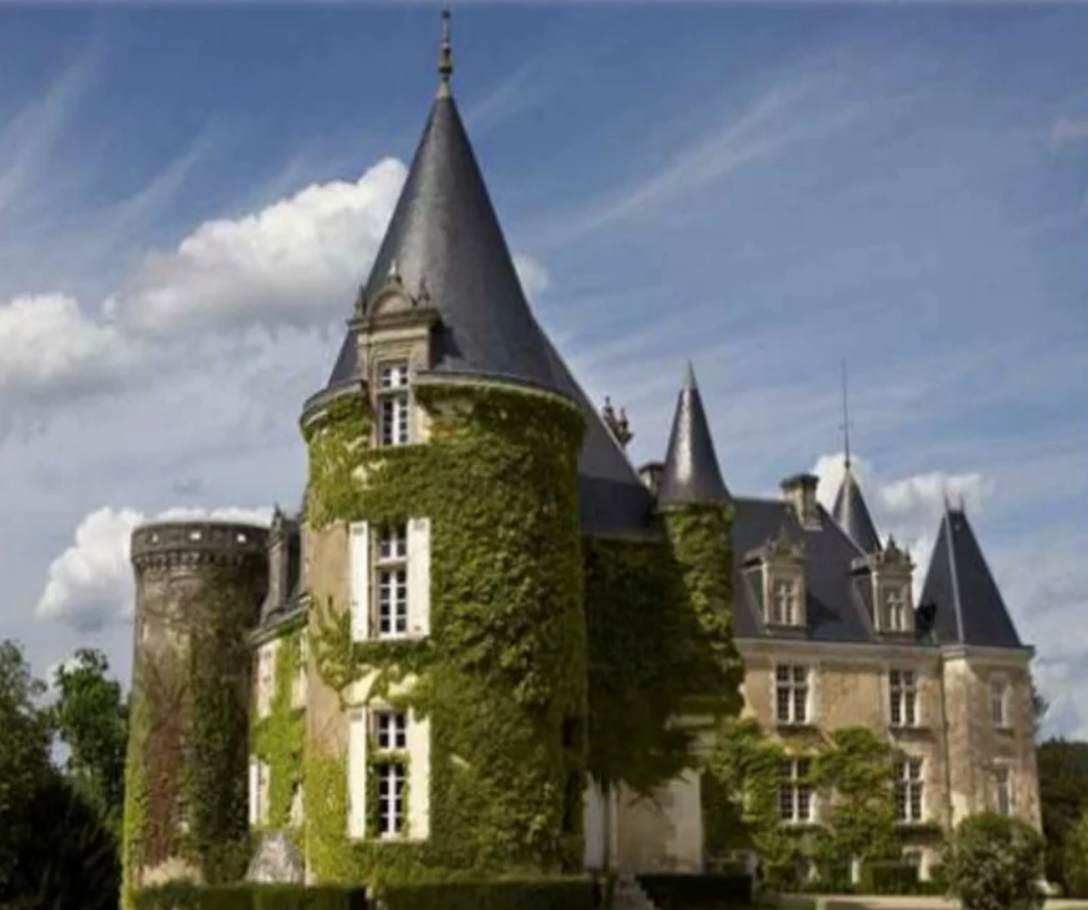 Fairytale Wedding Chateau in the Dordogne