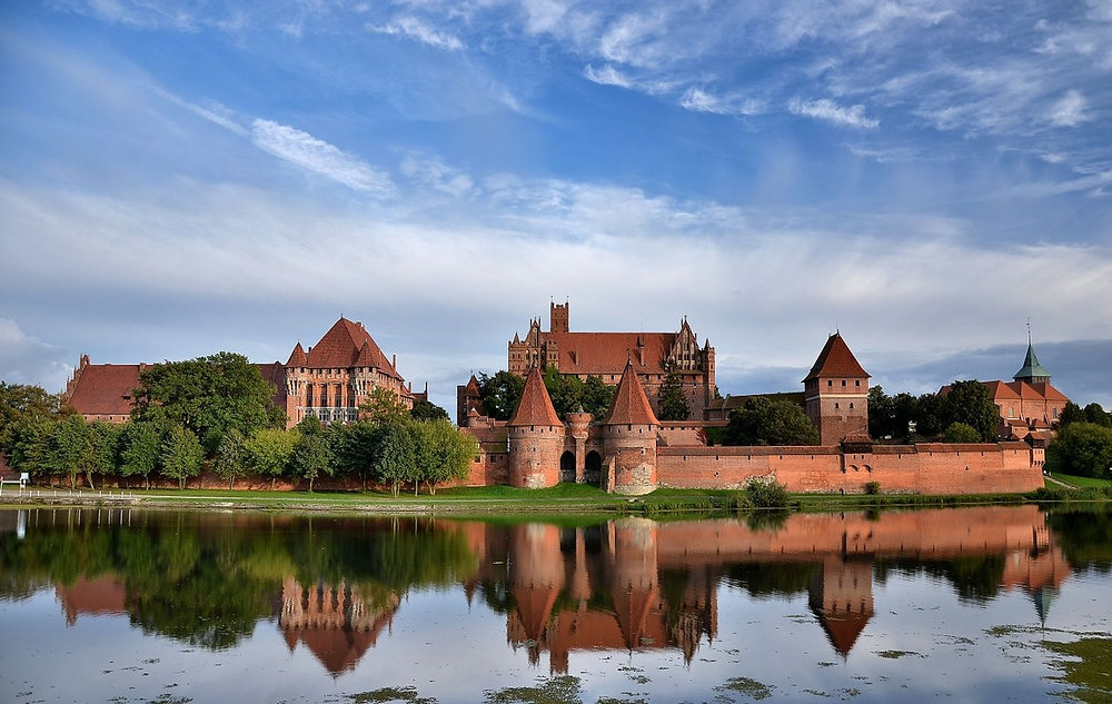 Malbork Castle - one of the most beautiful castles in the world ...