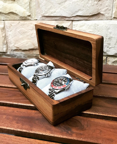 Watch Box from Solid Walnut Wood (customised engraving) | drewswork