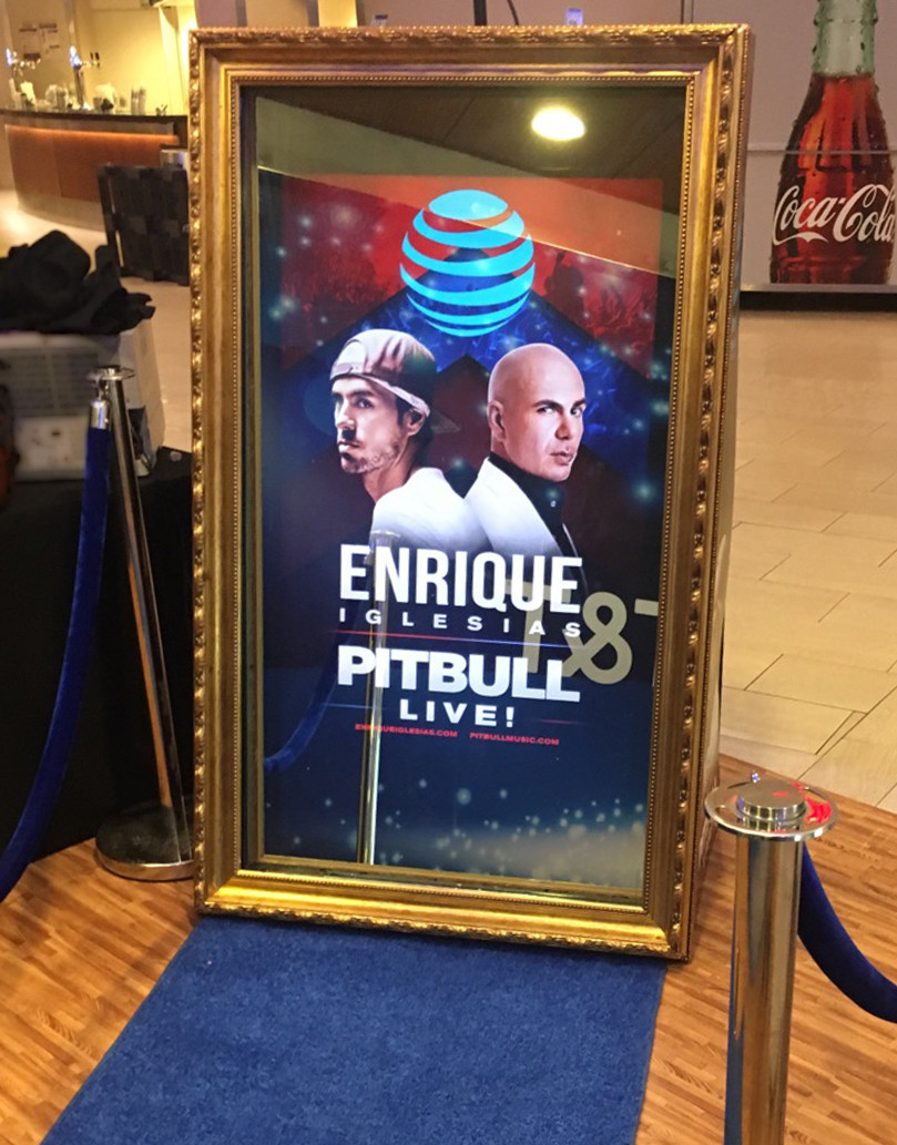 Photo Booth Rental Nyc | United States | OMG Photo Booth Rentals