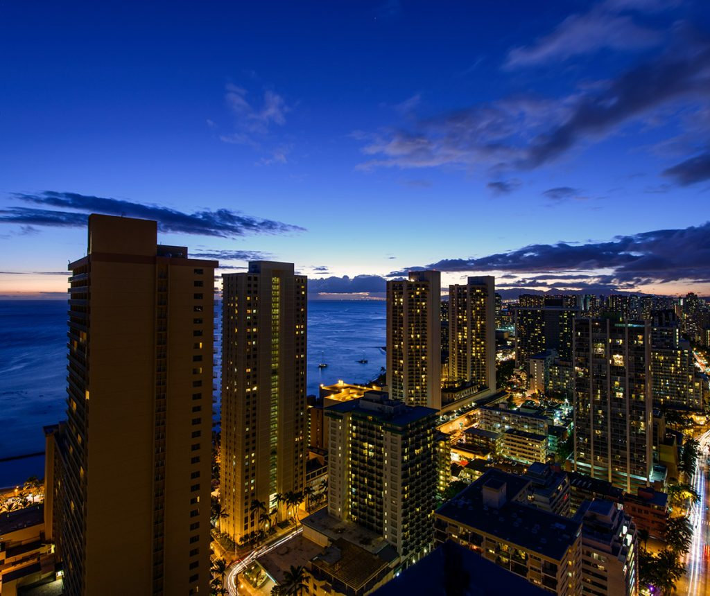 5-Night Hilton Waikiki Beach HAWAII | Ultimate Vacations