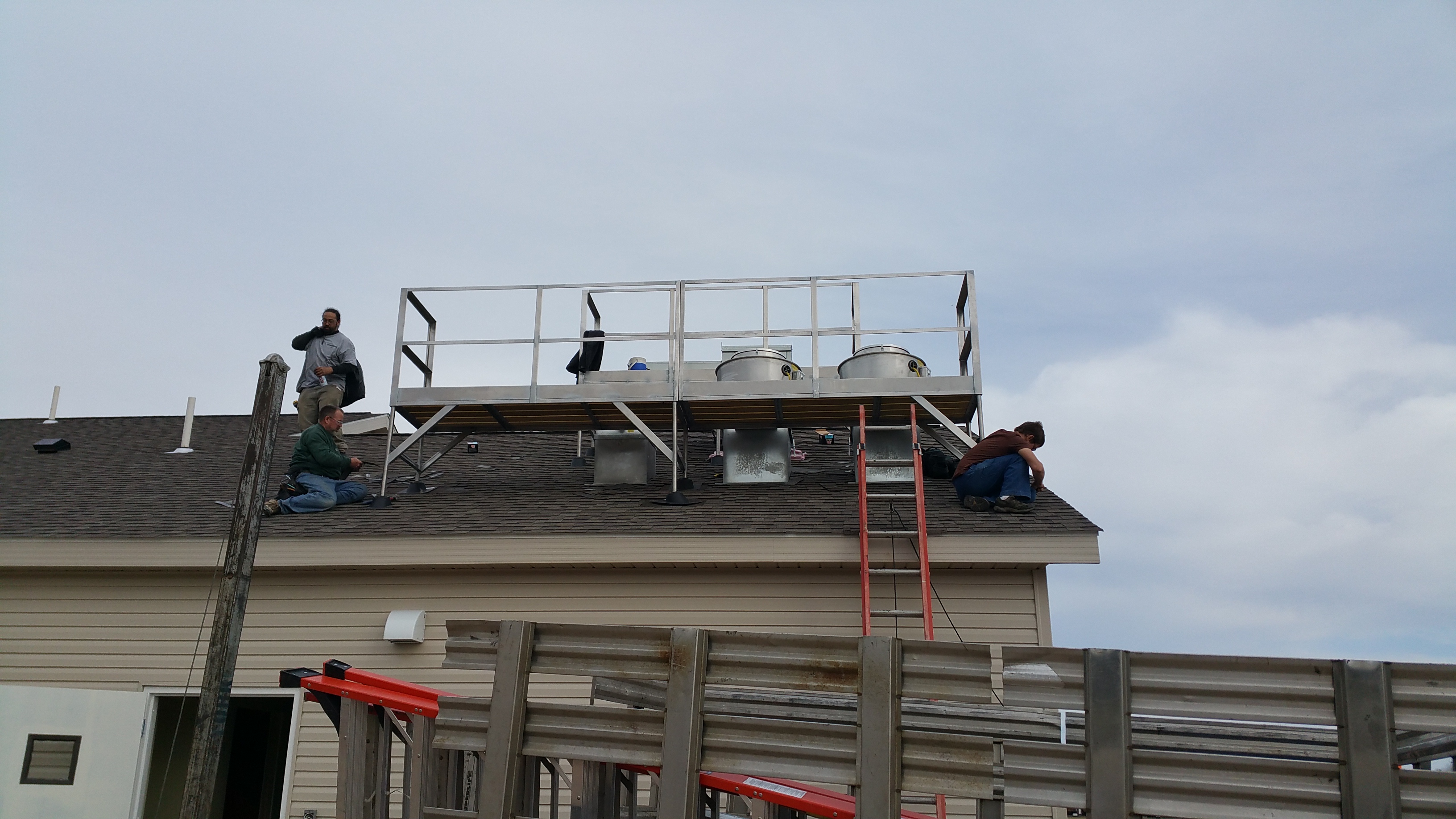 PRSP roof platforms for sloped or pitched roofs