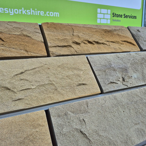 Leeds Yorkstone Sawn On Bed Sandstone Walling 140mm - Pitch Faced ...