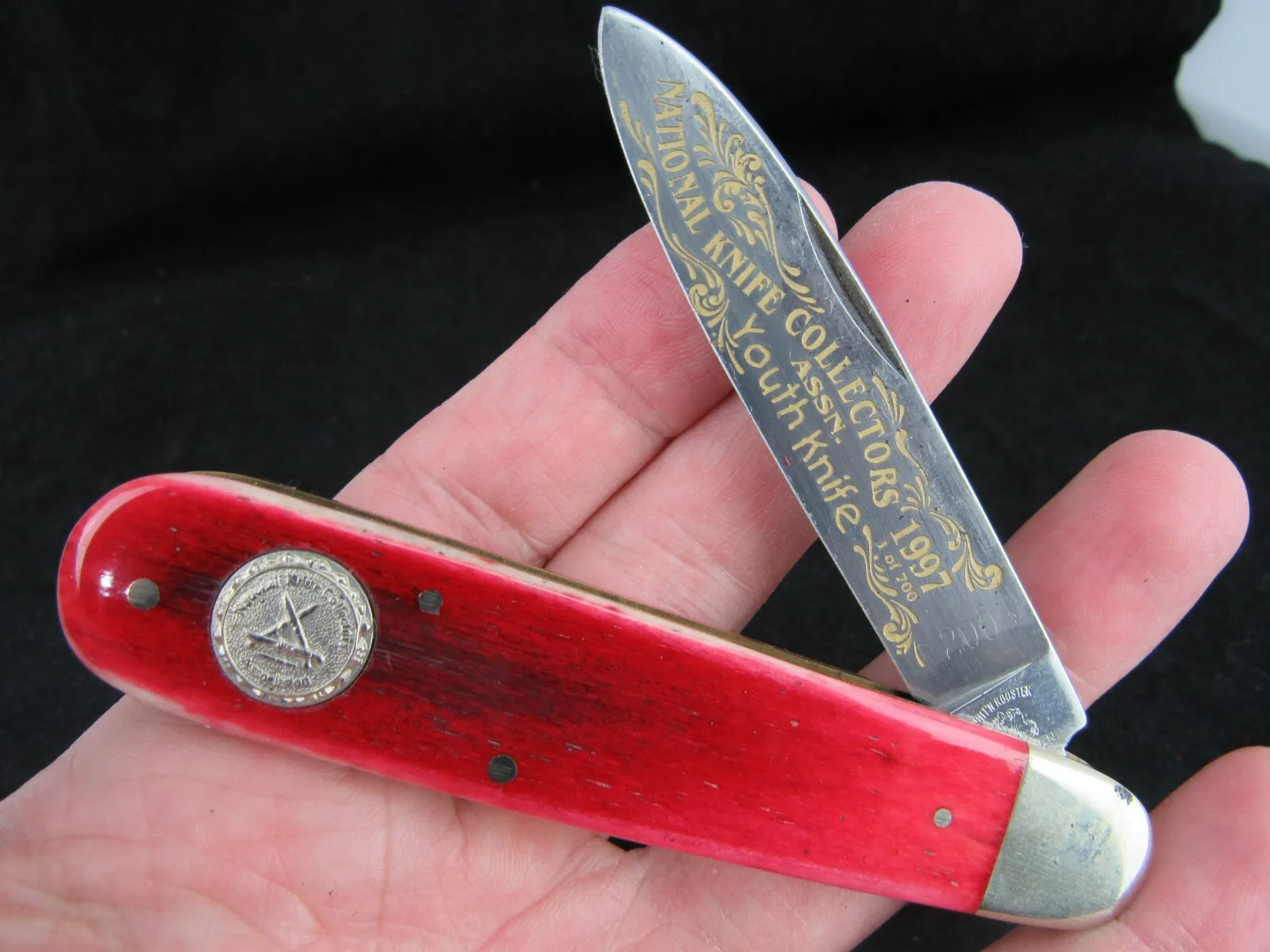 Frank Buster 1 of 700 pocket knife 1997 | Knife Trading Post