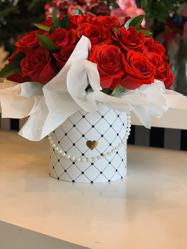 Hello Roses ! | M By Amelia & Co.