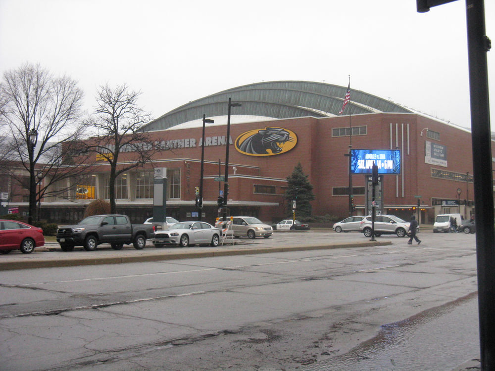 UW Milwaukee Panther Arena – Milwaukee Admirals