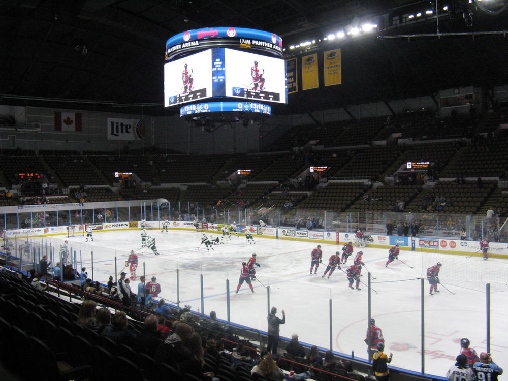 UW Milwaukee Panther Arena – Milwaukee Admirals