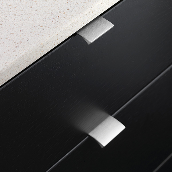 The ultimate edge mounted profile handle