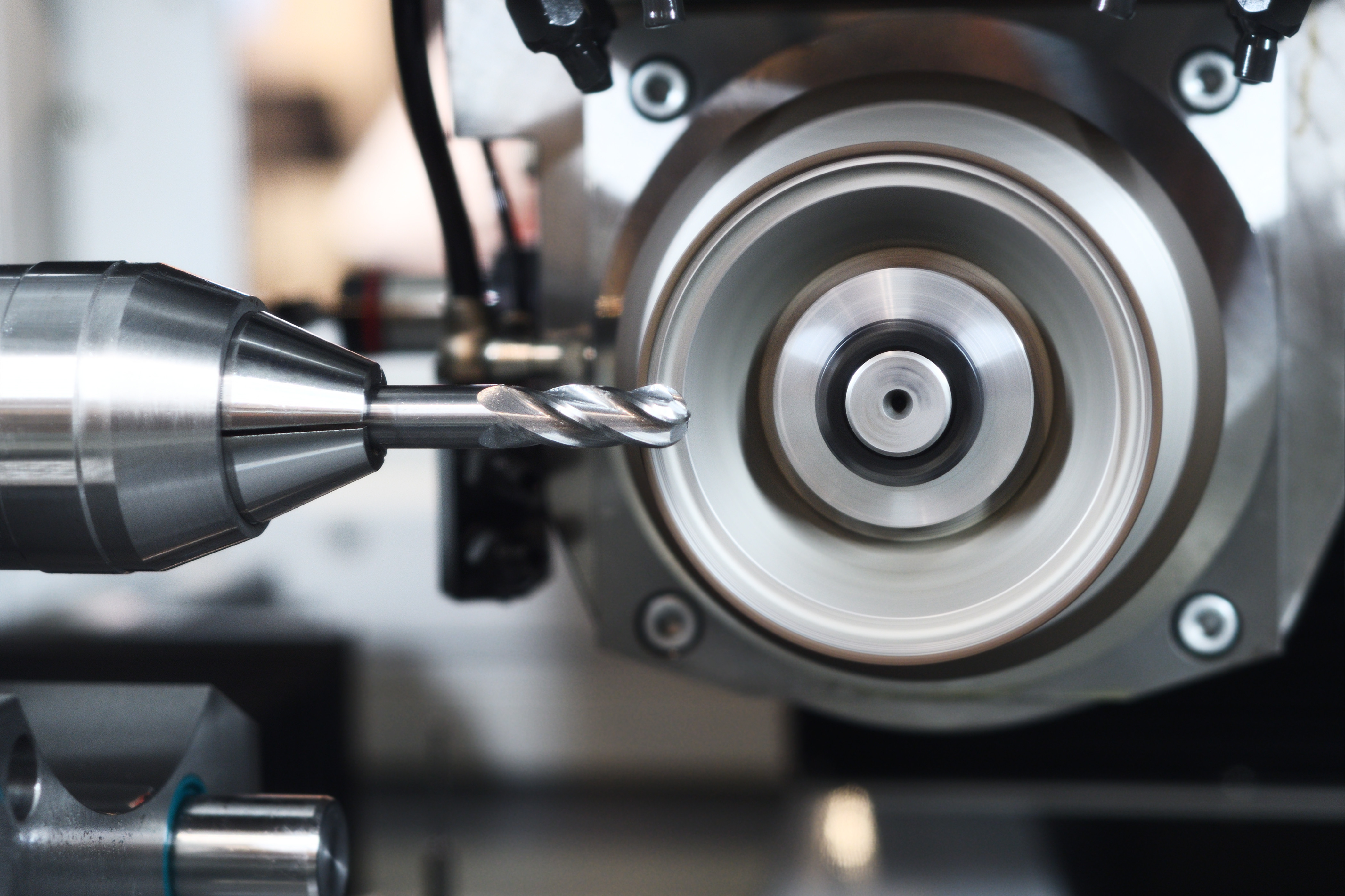 Industrial Vending Machines for Precision Machining Operations